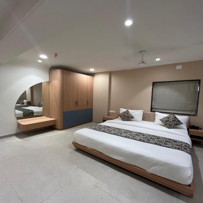 HOTEL SUN SHINE, Anand - Book by Hour & Save Upto 70% on Anand Hotels