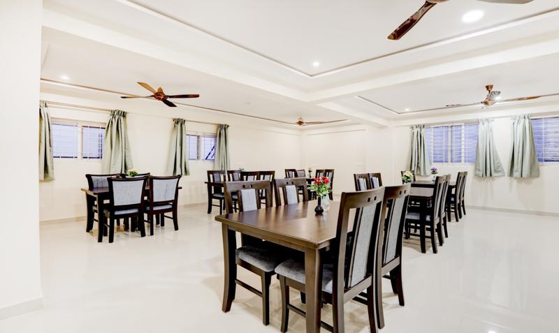 Treebo Trend Emora Hotel And Suites Brookfield, Bangalore - Book by ...