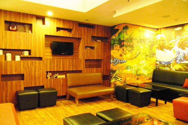 Book Hourly Rooms at Red Fox Hotel East Delhi | Mistay