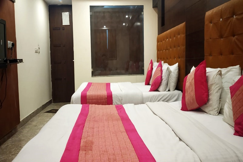 ADB Rooms DADA Cottage, Delhi - Book by Hour & Save Upto 70% on Delhi ...