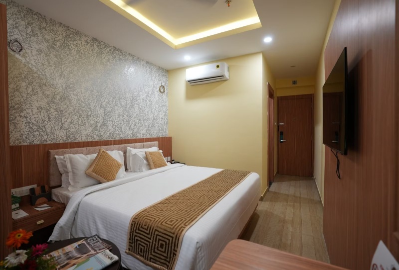 Hotel Sweet Inn, Delhi - Book by Hour & Save Upto 70% on Delhi Hotels