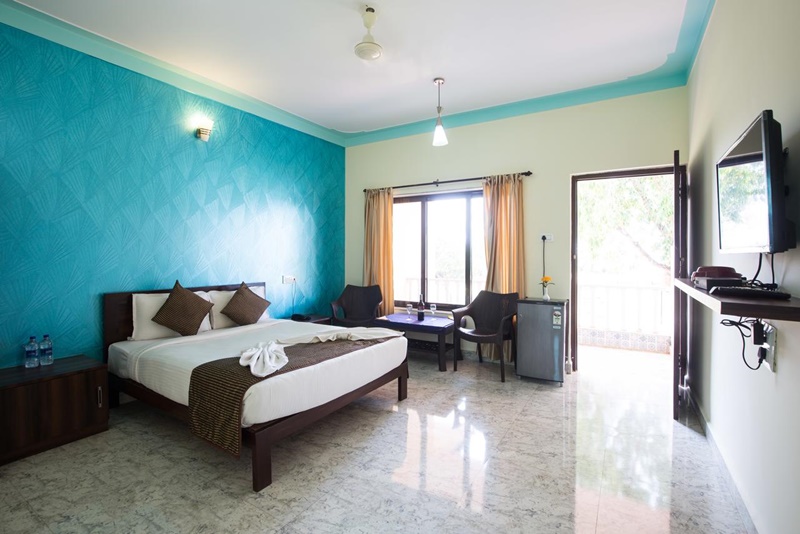 Hill Rock Goa, Goa - Book by Hour & Save Upto 70% on Goa Hotels