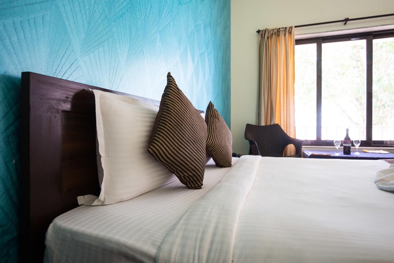 Hill Rock Goa, Goa - Book by Hour & Save Upto 70% on Goa Hotels