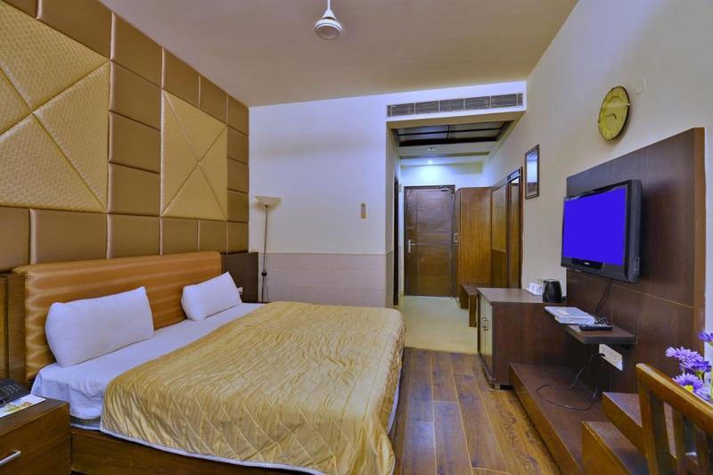 Golf View Suites, Gurgaon - Book by Hour & Save Upto 70% on Gurgaon Hotels