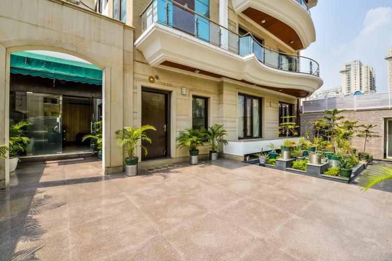 Golf View Suites, Gurgaon - Book by Hour & Save Upto 70% on Gurgaon Hotels