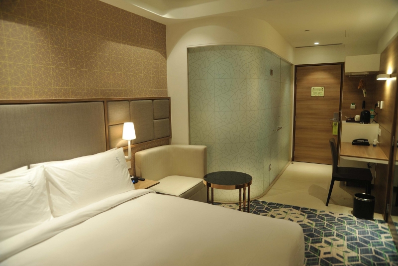 Holiday Inn Gurugram Sector 90, Gurgaon - Book by Hour & Save Upto 70% ...