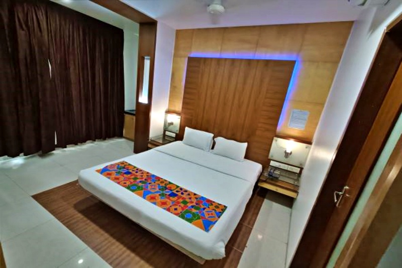 Rapid Lakme Executive Hotel, Pune - Book by Hour & Save Upto 70% on ...